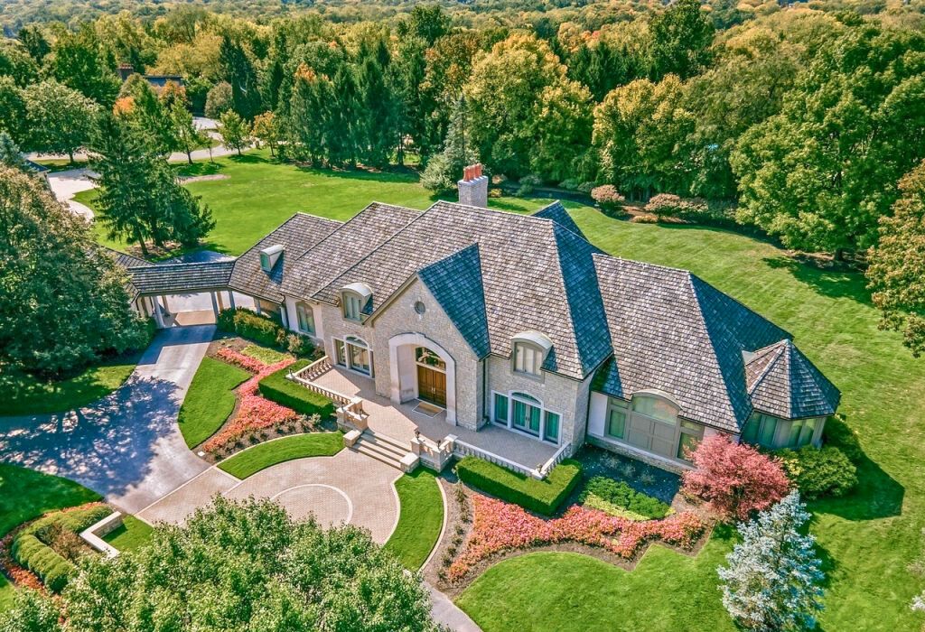 The Fascinating Story Behind Vivek Ramaswamy's Columbus, Ohio House ...