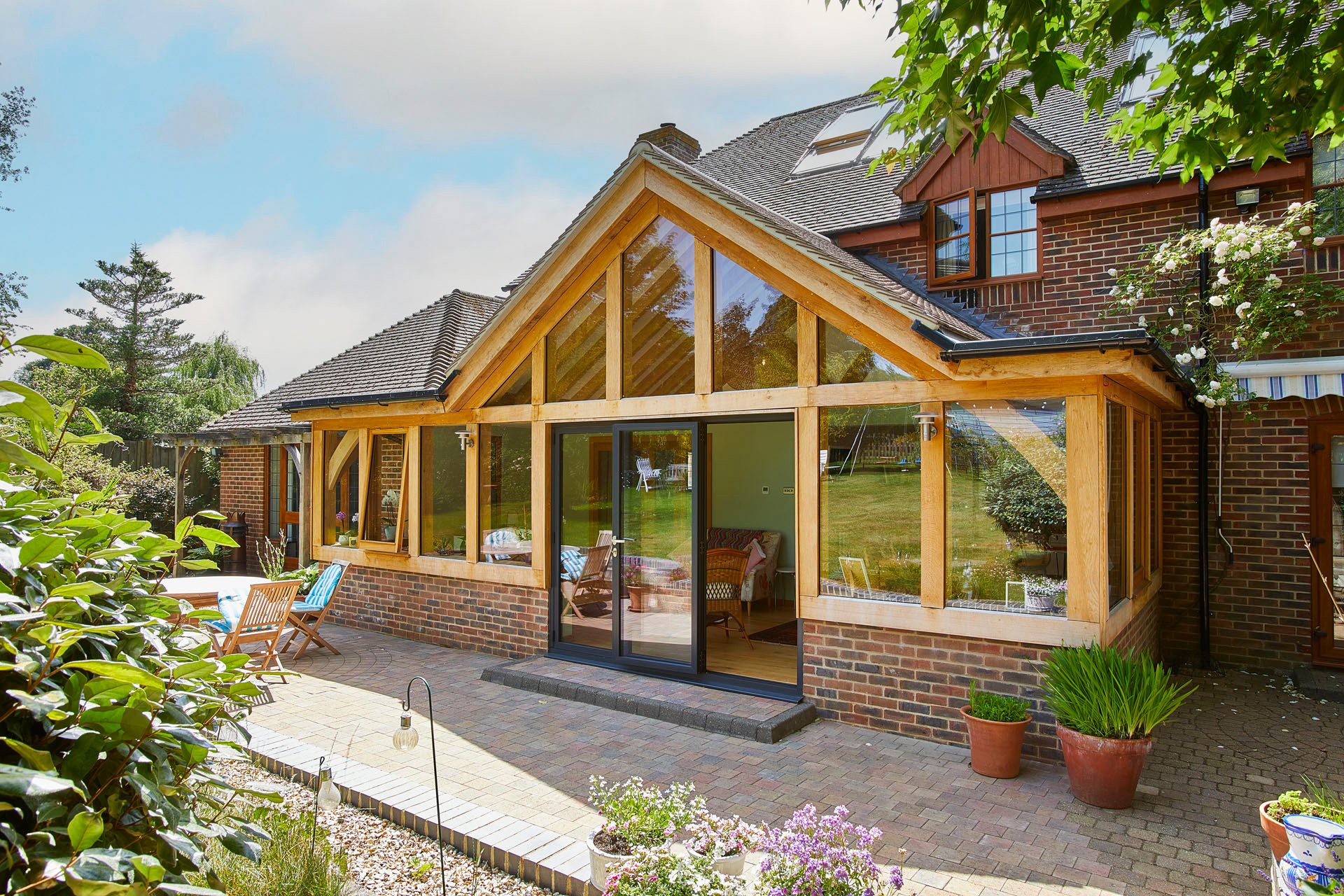What to Consider When Building an Oak Extension Outdoor Space ...