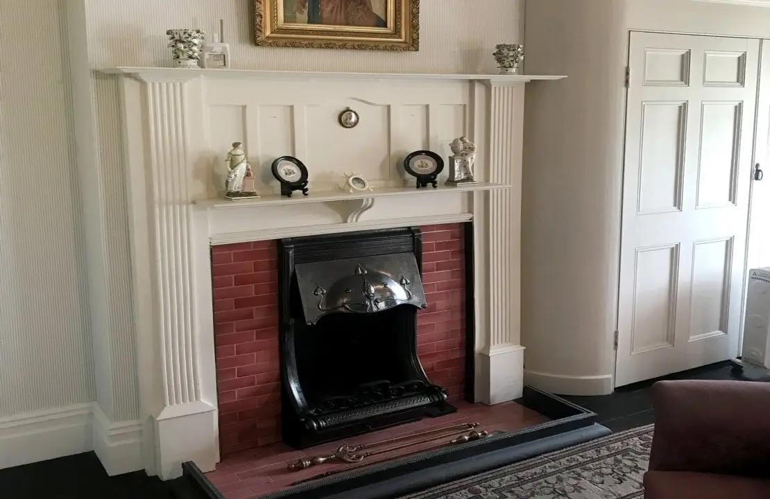 Victorian Fireplaces vs. Modern Inserts: Which One Truly Belongs in ...